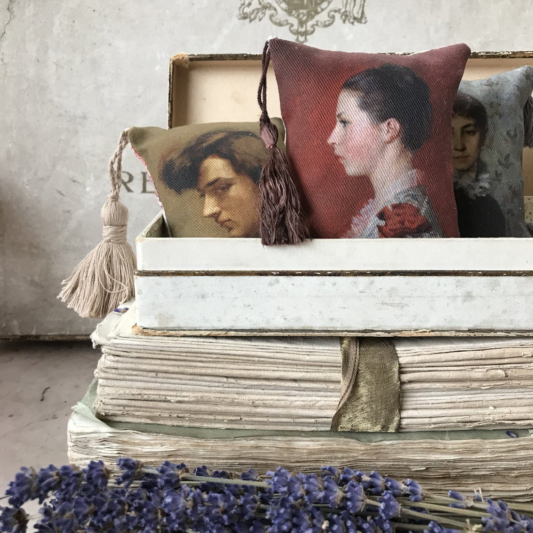 Stitch & Fable | Vintage Art Fabric Prints